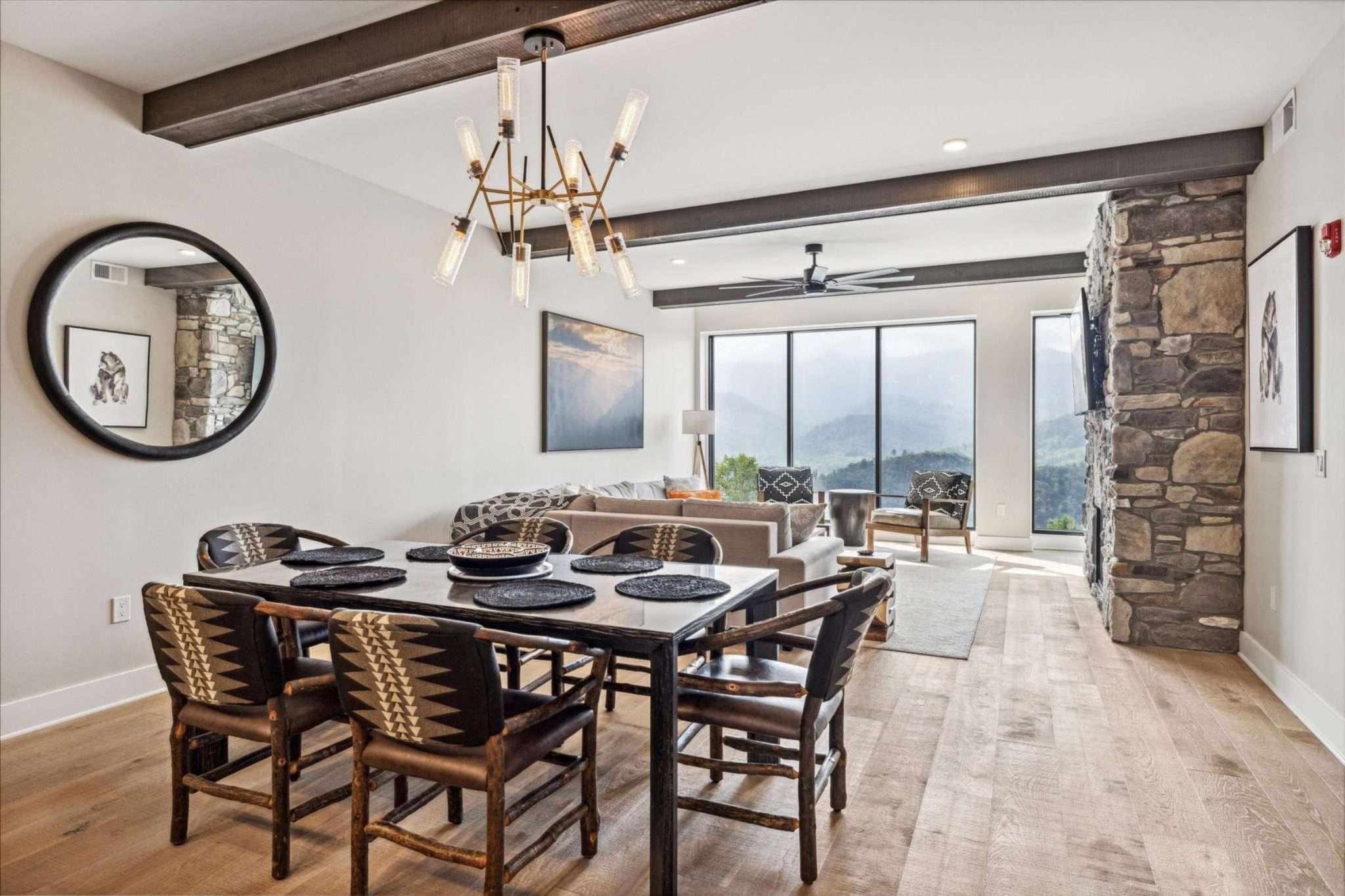 Free Tickets – The Highlands Luxury Vacation Rentals